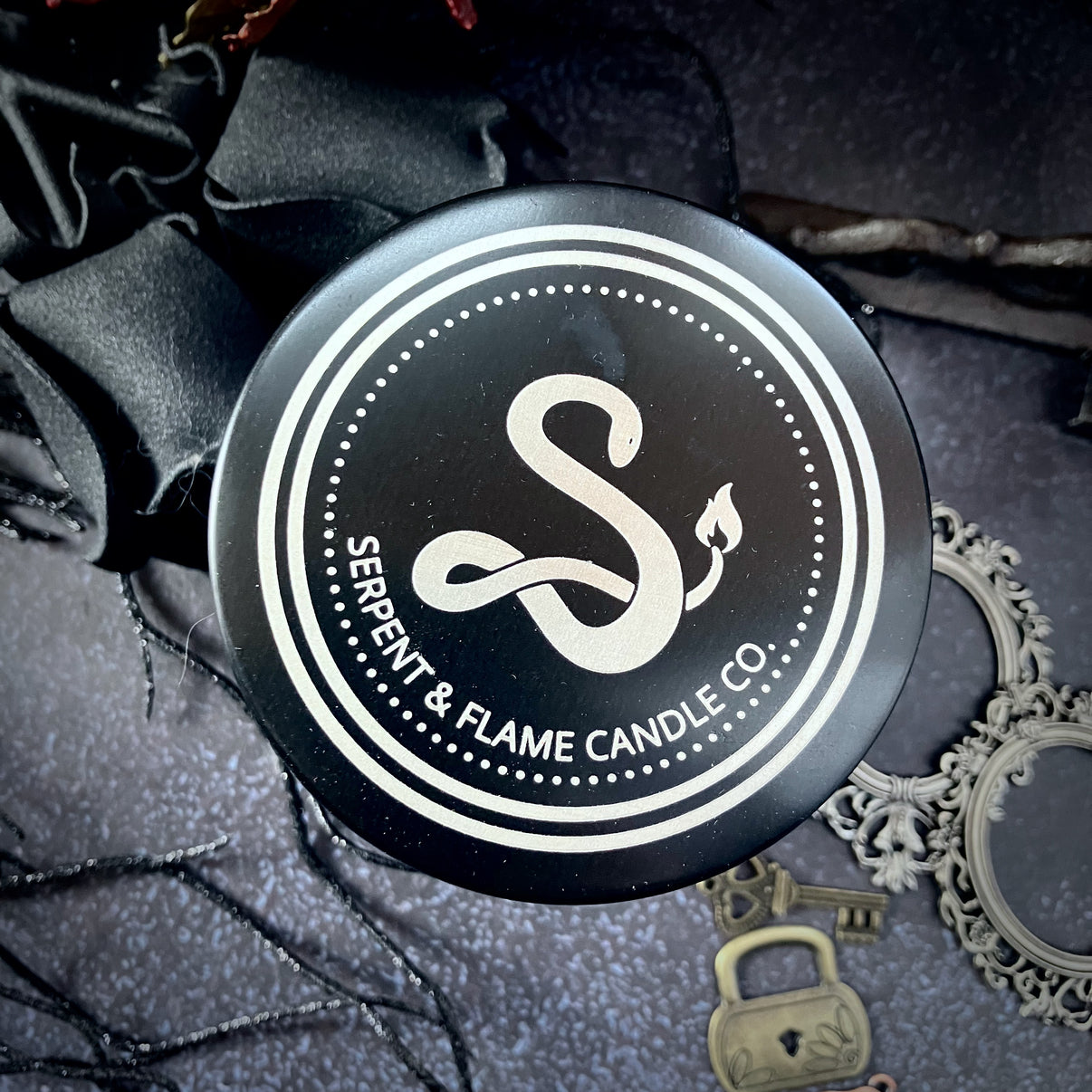 Lestat De Lioncourt, Interview with the Vampire Candle – Serpent & Flame Candle Co